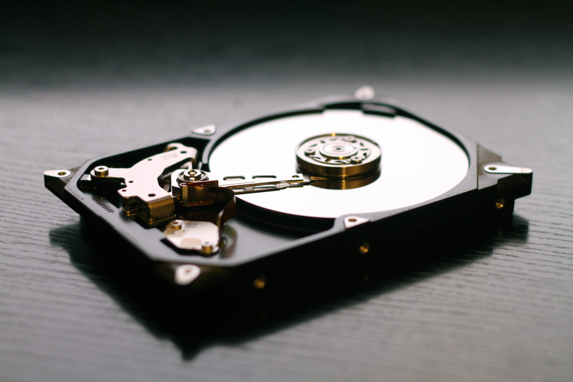 Replacing a standard hard disk (HDD) with a fast Solid-State Disk (SSD ...